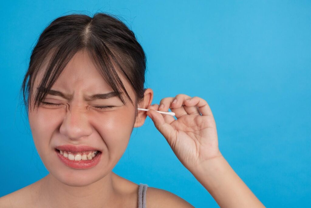 Ear Wax Color Chart: What Your Earwax Says About Health (Cerumen color)